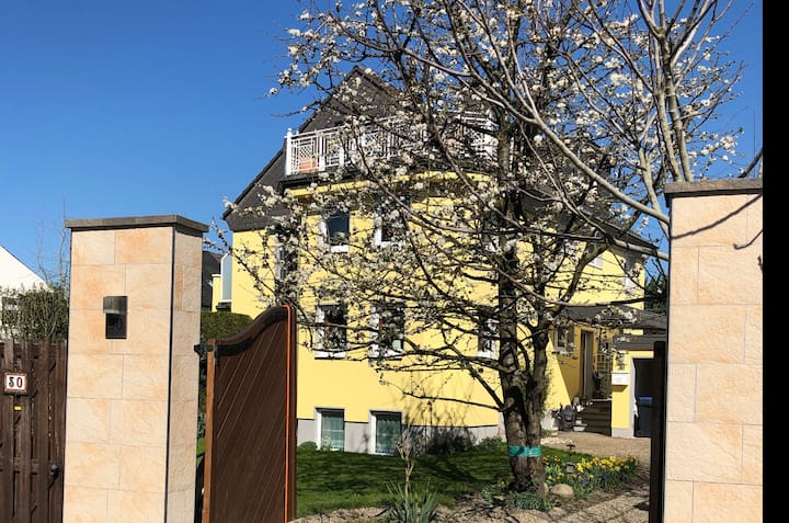App. 1 Für 4 Pers. Bis Messe Bzw. D`dorf 20 Min. - Ratingen