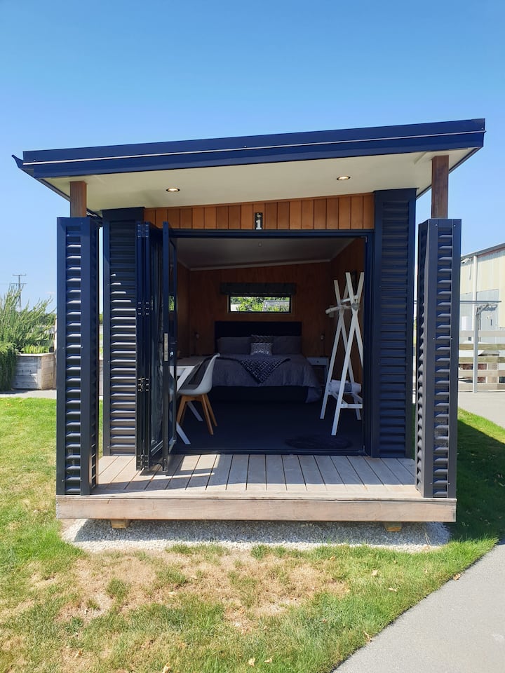 A Rural Retreat, Cabin With Private Bathroom.
No 1 - Hastings, New Zealand