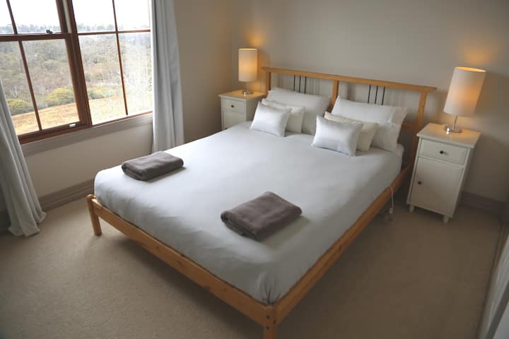 Ironstone Views - Katoomba