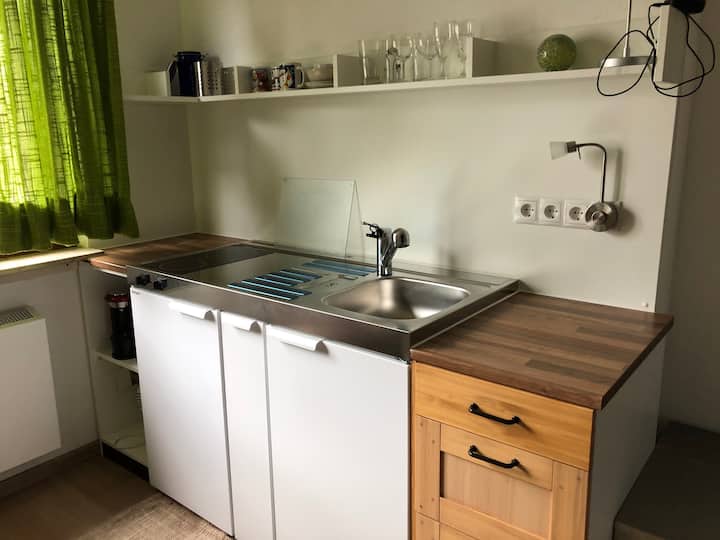 1 Zimmer Appartement Mit Garten - Bonn