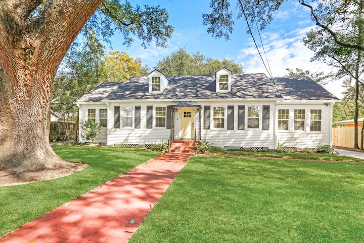 Come Relax At Lsu Lakes!  Walk To Tiger Stadium! - Baton Rouge, LA