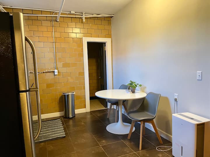 Unique Downtown Studio - Asheville, NC