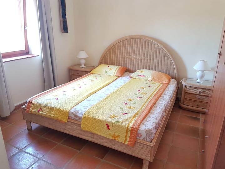 Private Room & Bathroom In Historic Country Estate - Bonaire