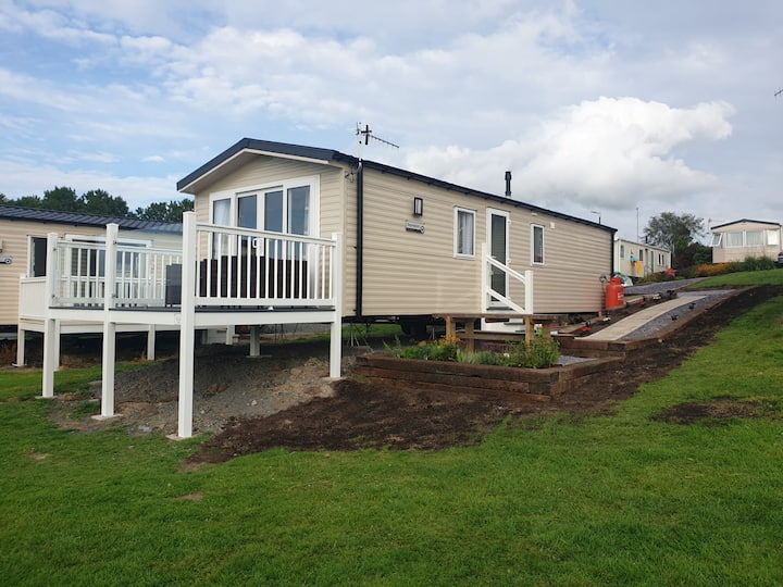 Upper Borth Holiday Rentals & Homes - Upper Borth, Morfa Borth, United ...