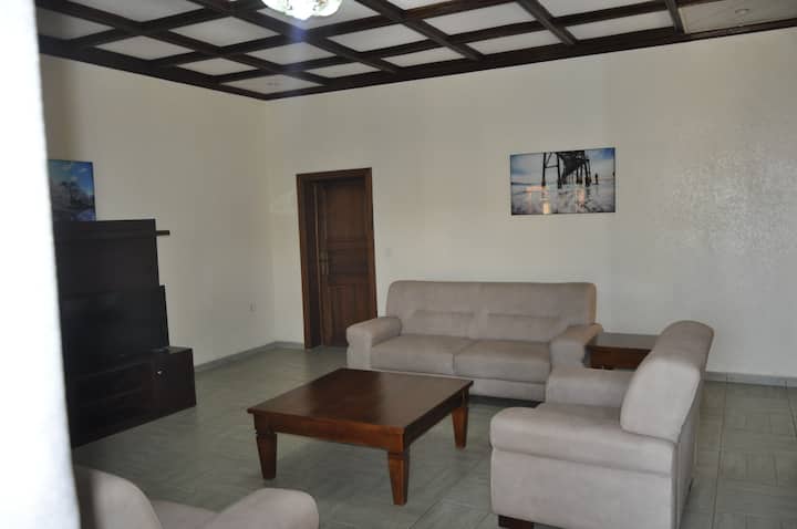 Chaque Rencontre Est Une Chaleur Humaine Unique! - Kigali