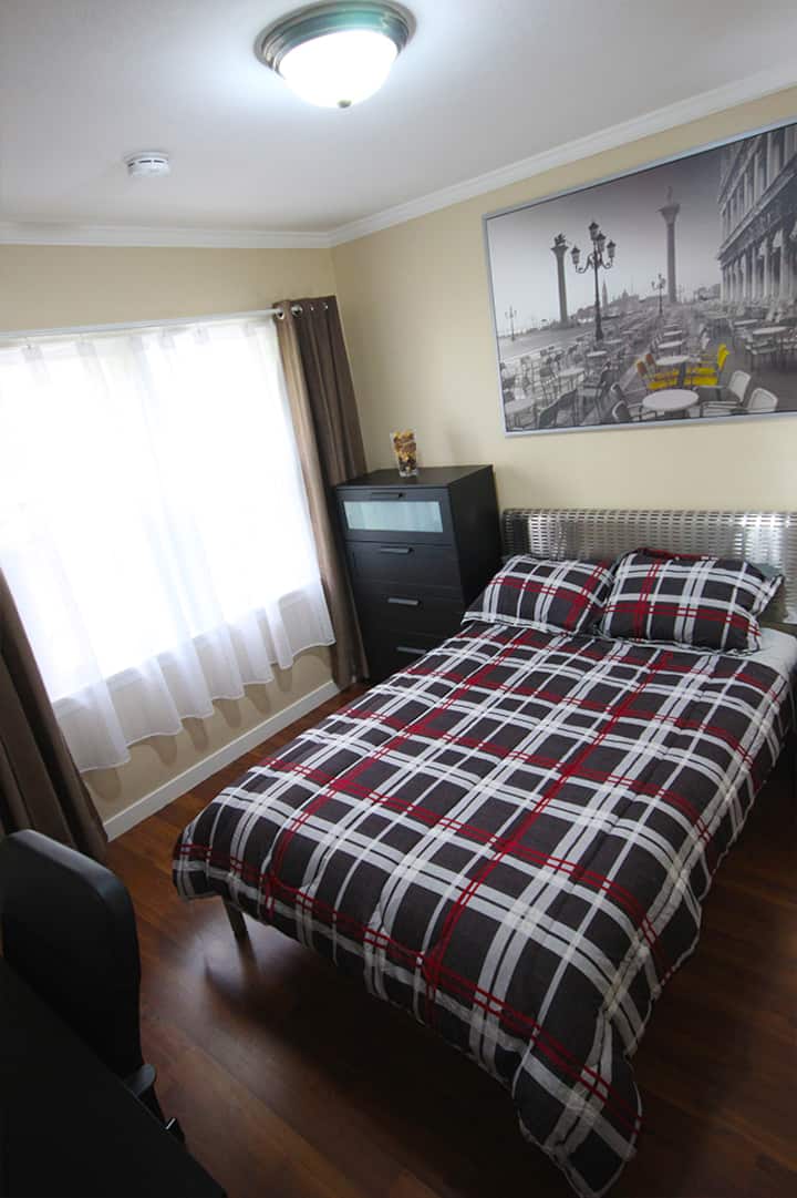 Private Room In A Paradise - Edmonton