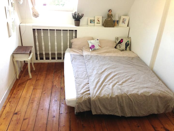 'Bird Room' Charming Country House Style - ケルン