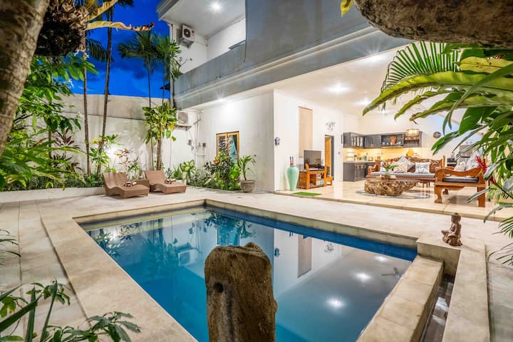 *New* Prime Location| Walk To The Beach |Seminyak - Bali