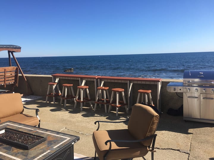 Scituate Ocean Front Vacation Home 5 Bedroom - Scituate, MA