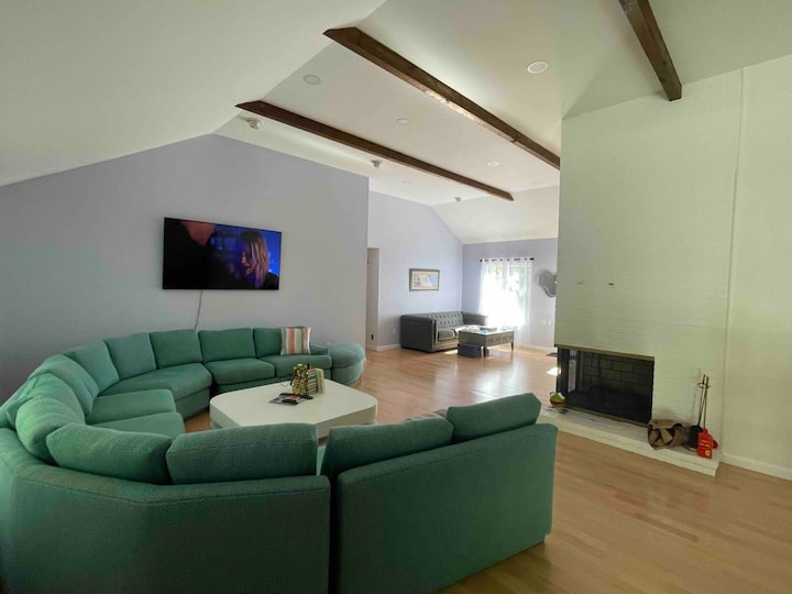 3br New Seabury, Secluded, Walk To Beach W Bikes - Mashpee, MA