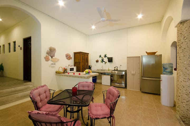 Summer Place Inn, Garden Patio Unit #1 - Cozumel