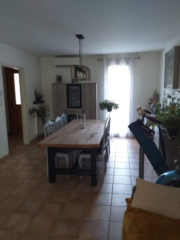 Chambre Au Calme Avec Bureau - Cavaillon