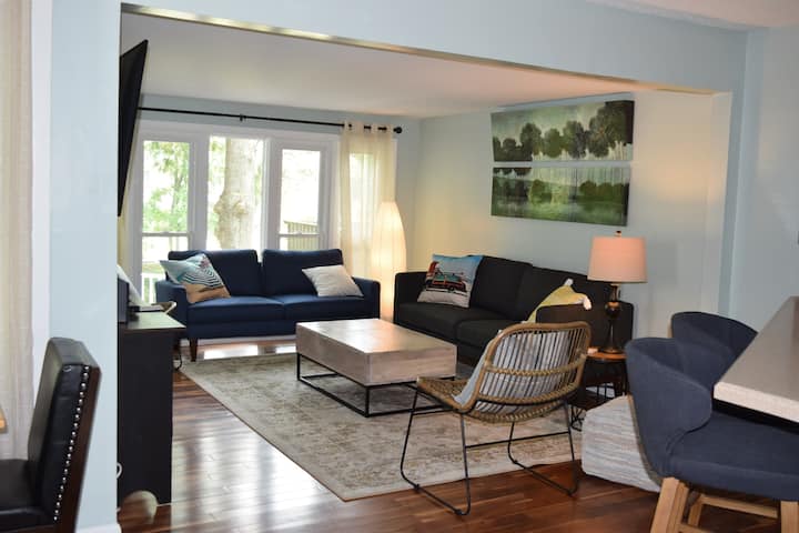 Lakefront House @ Oceanfront - Virginia Beach, VA