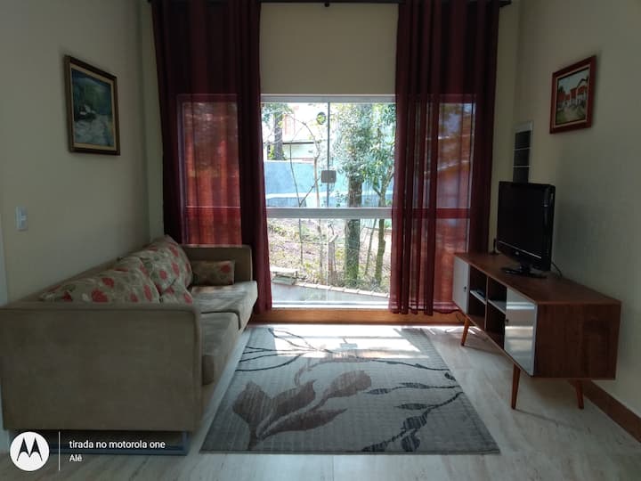 4 Suites, 18 Pessoas ( Condomínio Parque Suíça) - Caieiras