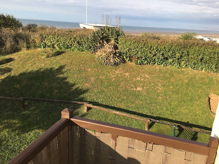 Front De Mer & Welcome To Normandy Coast - Ouistreham