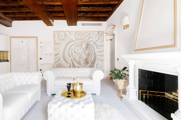 Trevi Fountain Royal Gold Apartment - 로마