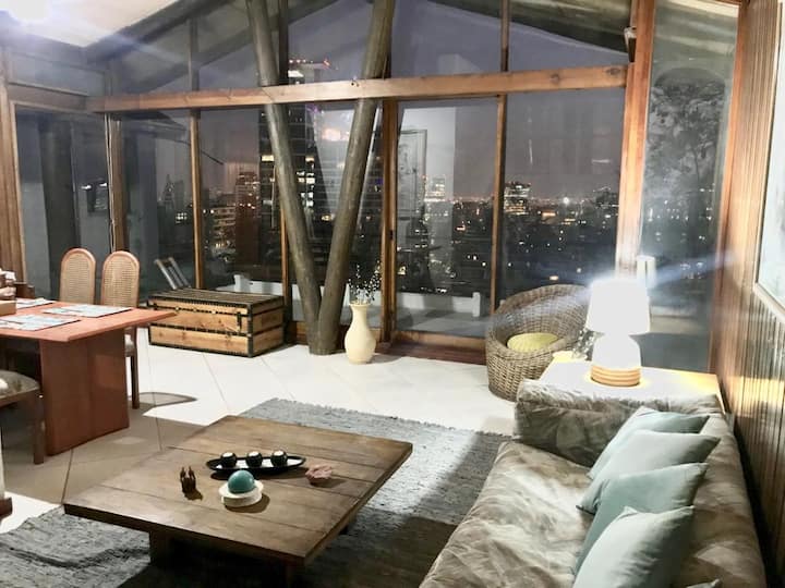 Casa  Increible Vista, Estilo Vintage,  El Golf - Las Condes