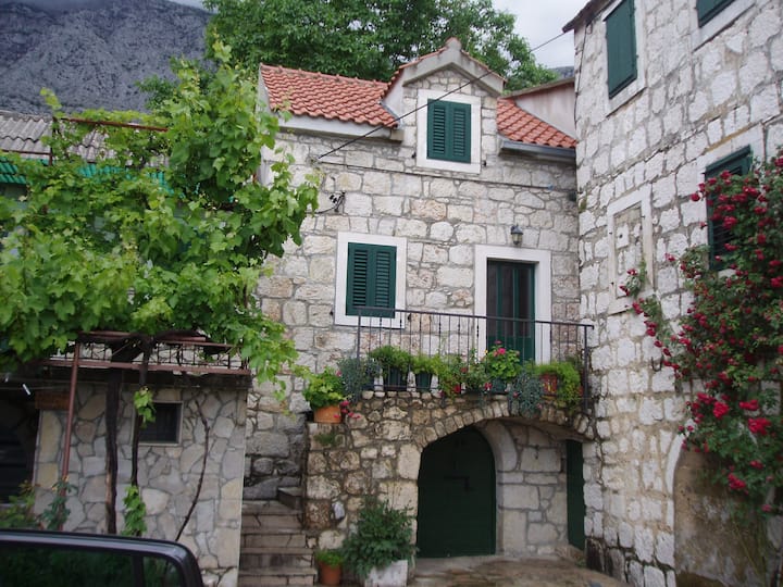 Old House 3+2 - Gornji Tučepi - Tučepi