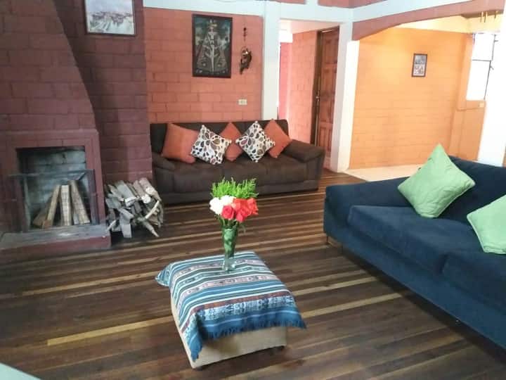 Family Apartment With Beautiful Mountain View - Banos