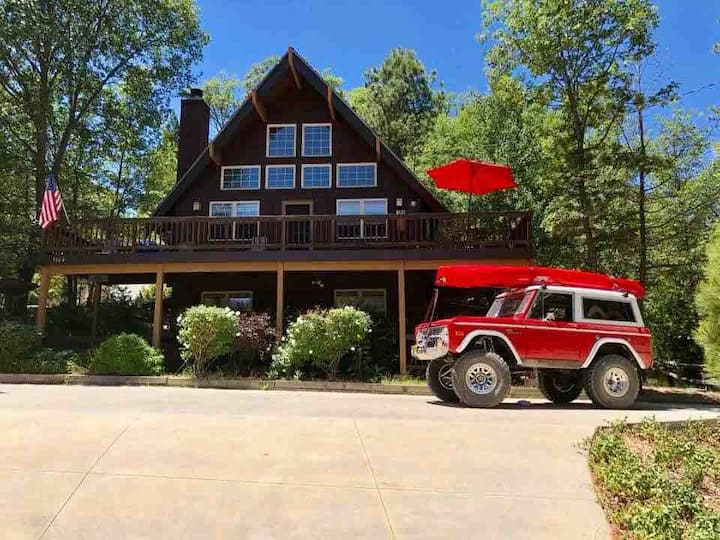 Slice Of Heaven! 
A-frame Craftsman. Walk To Lake! - Lake Arrowhead, CA