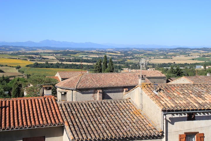 Spacieux+lumineux+calme+terrasse+baignoire Balnéo - Bram