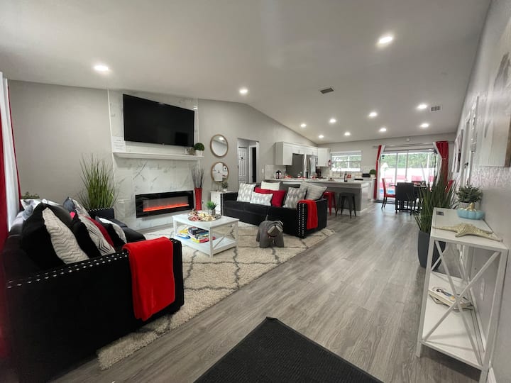 Tiki Bar+sauna+hot Tub+heated Pool! 2 King Beds! - Pinellas County, FL