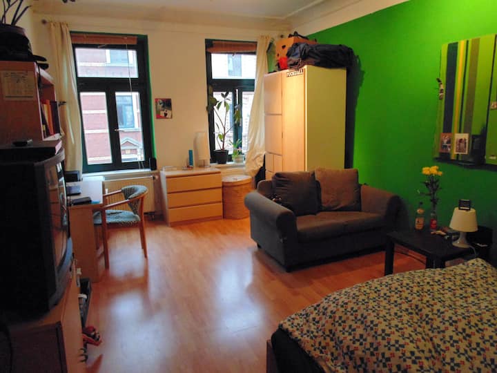 Nice, Comfortable Room - Leipzig