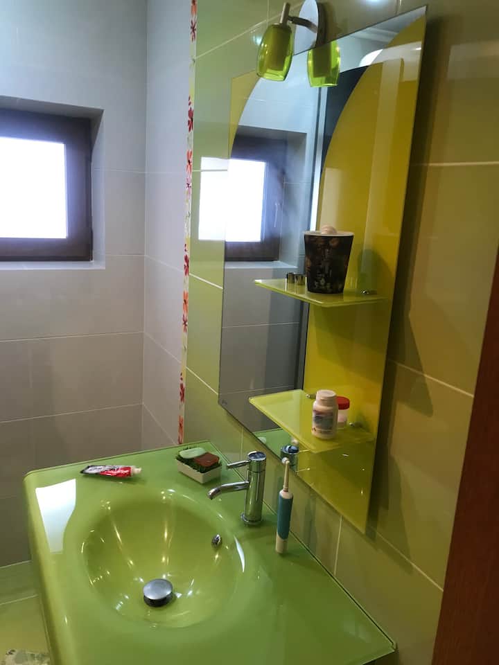 O Casa Ca Acasă! - Voila