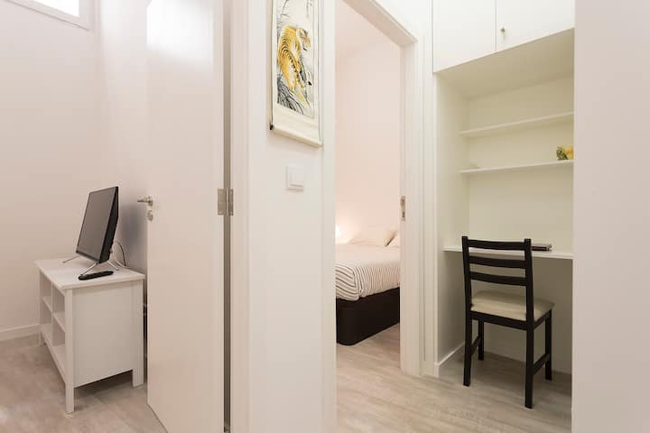 Modern & Quiet, In The Heart Of Chiado - Lizbona