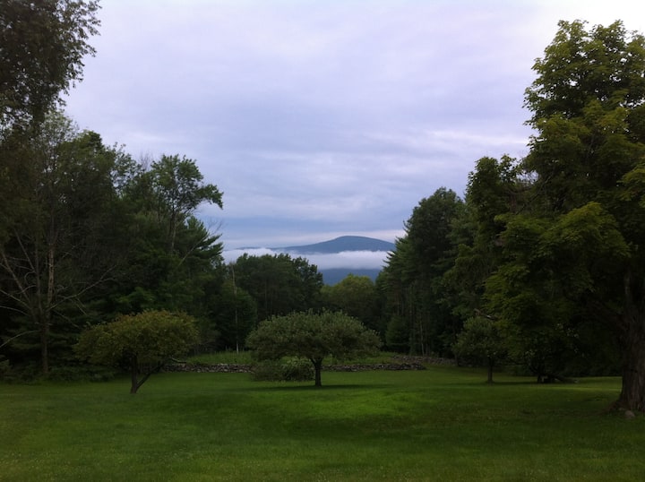 Charming Farm House On 30 Acres With Seasonal Pool - Saugerties, NY