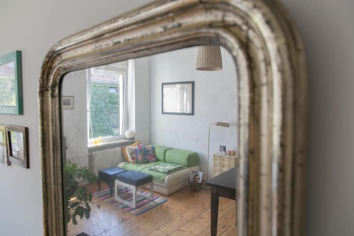 Charming Flat In Berlin-neukölln - Berlijn