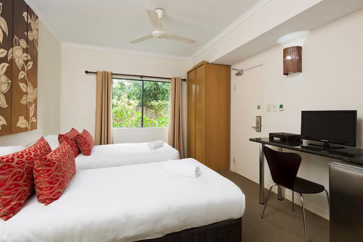 Budget Hotel Room - Palm Cove
