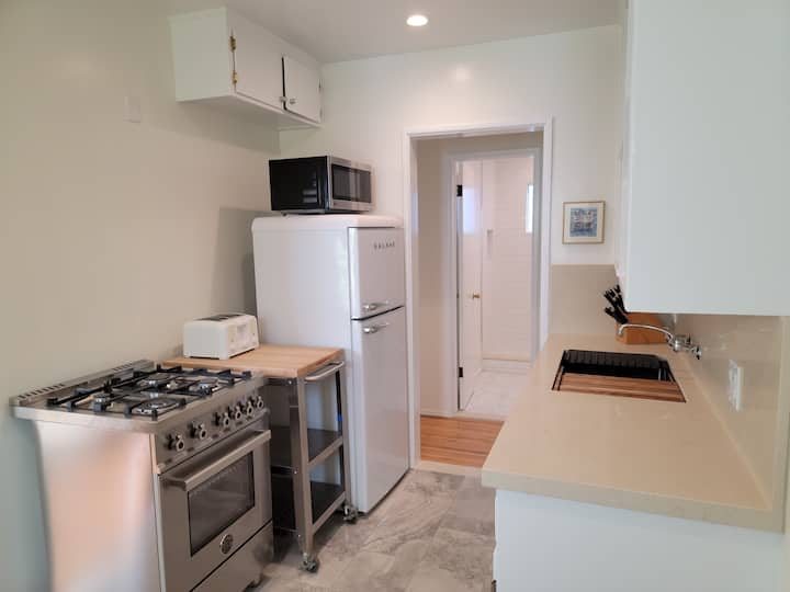 Cozy, Lovable 1 Bedroom Apartment Marina Del Rey - Marina del Rey, CA