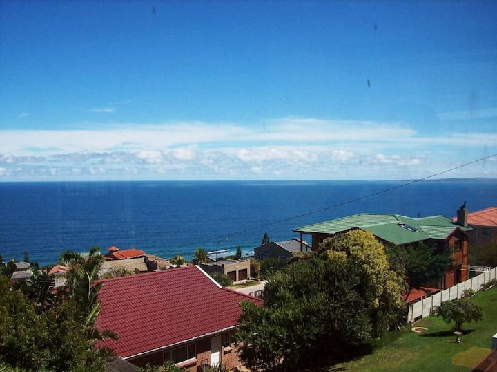 Macaw Villa 1 (Street Facing) - Mossel Bay
