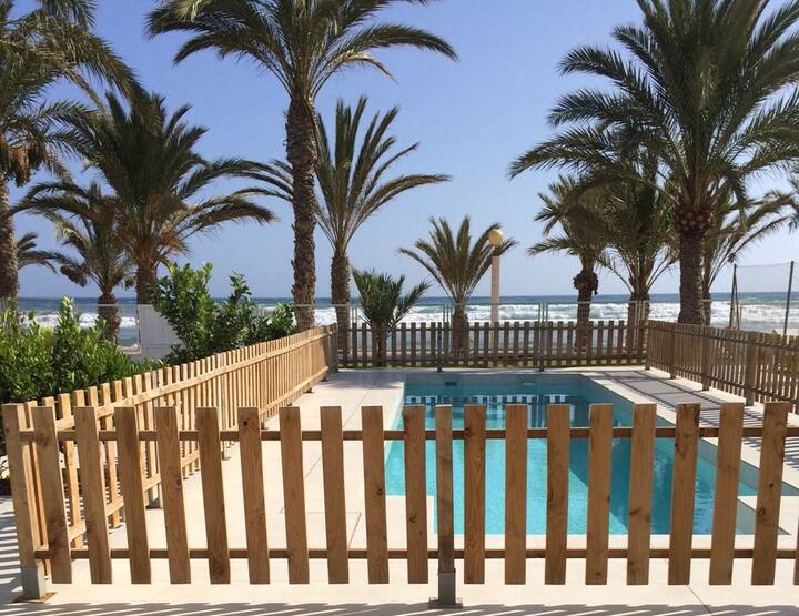 Wonderful Villa 5 Meters From The Sea. With Pool - Puerto de Mazarrón
