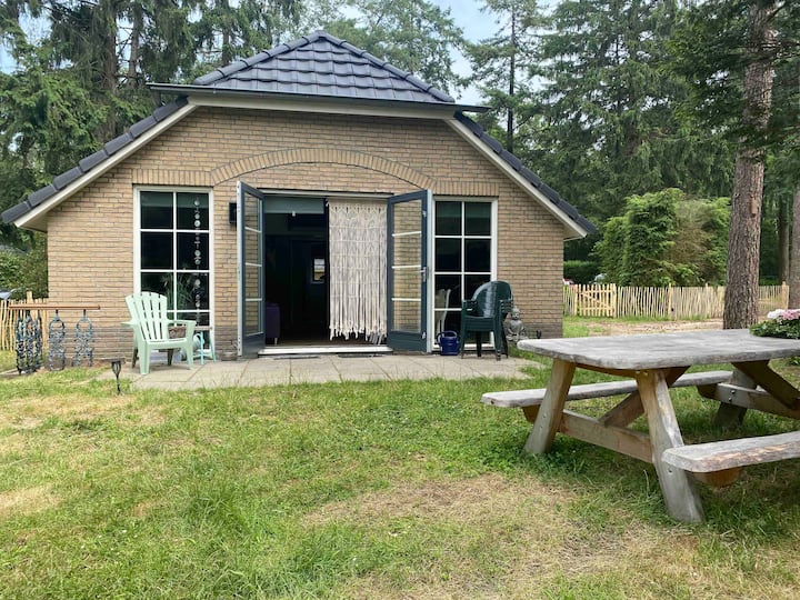 Gezellig, Knusse Vakantie Woning, In Het Bos - Lunteren