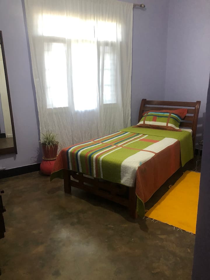 Elegant Beachy Retreat Vibes Room 1 - Dar es Salaam