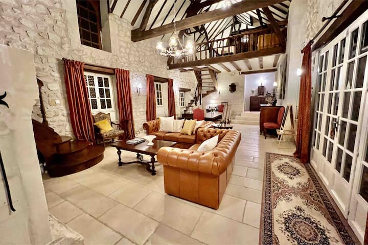 Spacious Renovated Loire Valley Farmhouse! 5br-5ba - Langeais