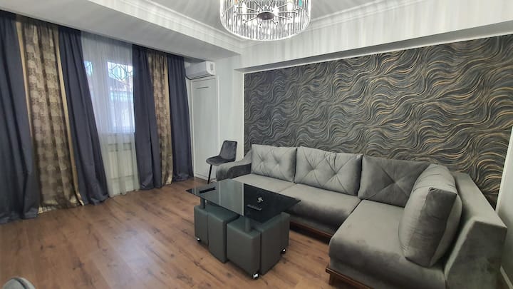 люкс квартира у оперного театра. - Erywań