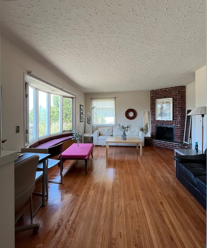 Usky--two Single Bed Room - Calgary