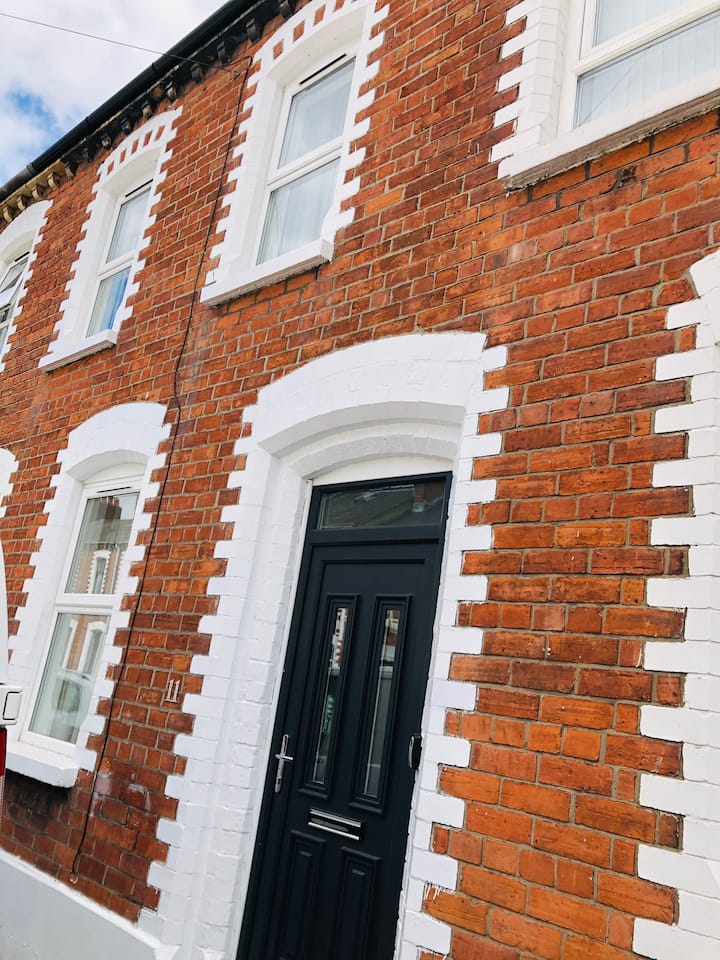 Sleeps 4 Belfast Townhouse 20min Walk From City - Belfast