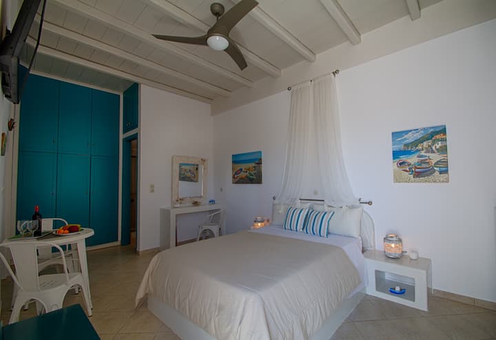 Villa Tasoula Couple Studio - Milos