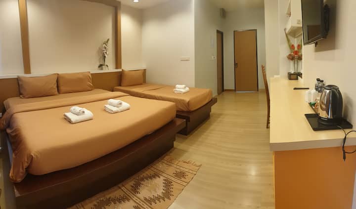 Villa Rassada (Triple Room) - Lampang
