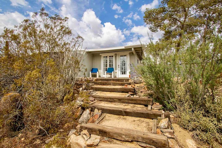 Modstudio~views, Fire Pit-a Tiny Modern Oasis - Joshua Tree, CA