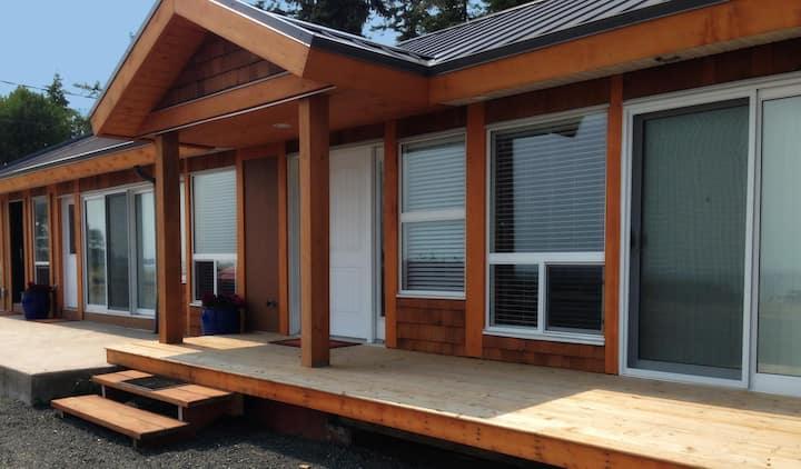 Shelter Bay Resort Suite 1 - Campbell River