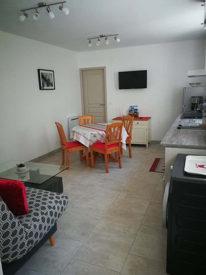 Appt 3* Boyard 2 Chambres - Rochefort, France