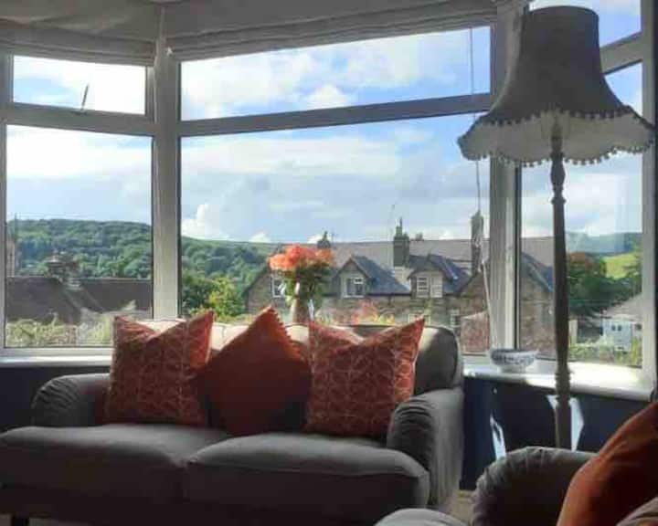 Lovely 3 Bedroom Flat In The Centre Of Buxton - Buxton