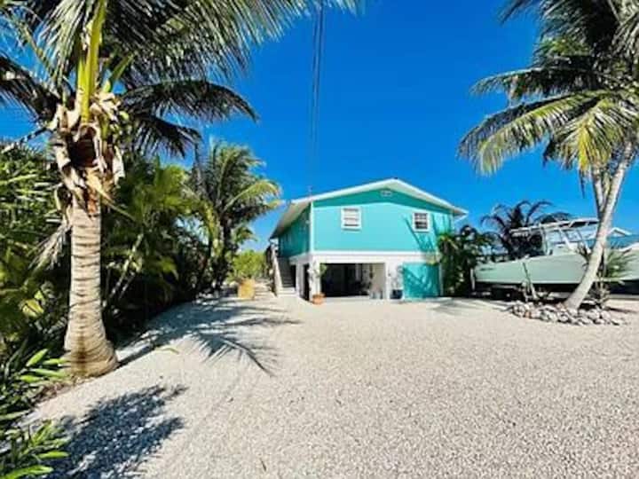 Relaxing 2 Bedroom Peaceful Canal Front Home - Big Pine Key, FL