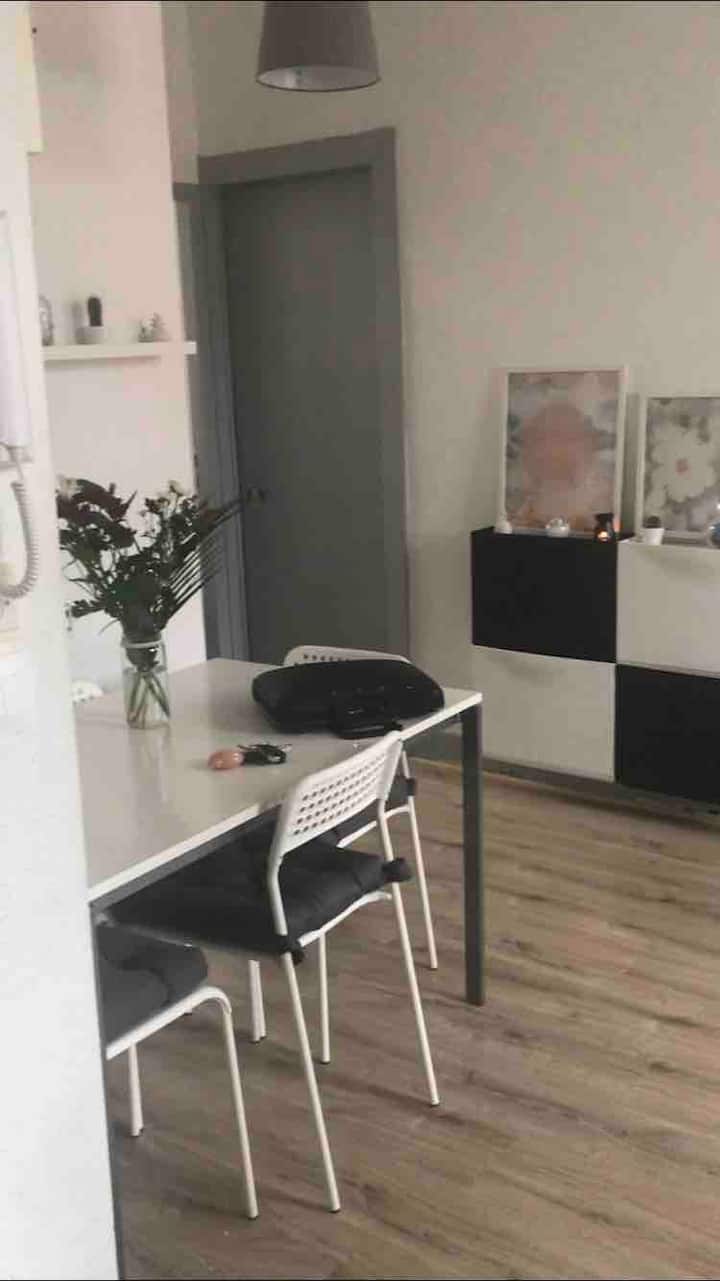 Joli F3, à 108bis à Pied De La Place Stan - Nancy