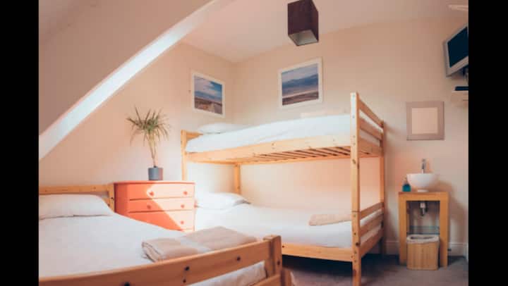 Smarties Guest House      Little Fistral  Room 4 - Newquay